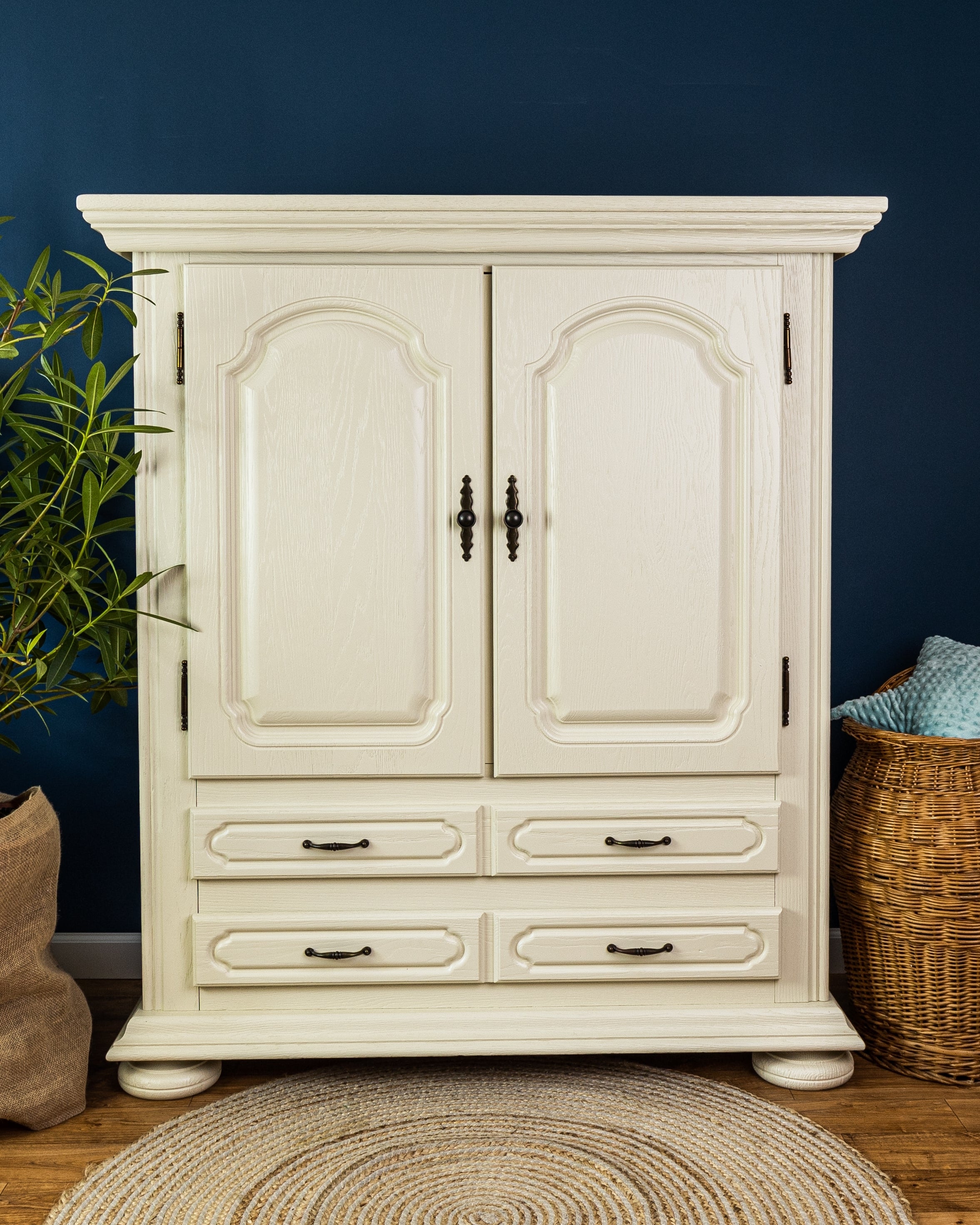 Chalk Paint Ermine